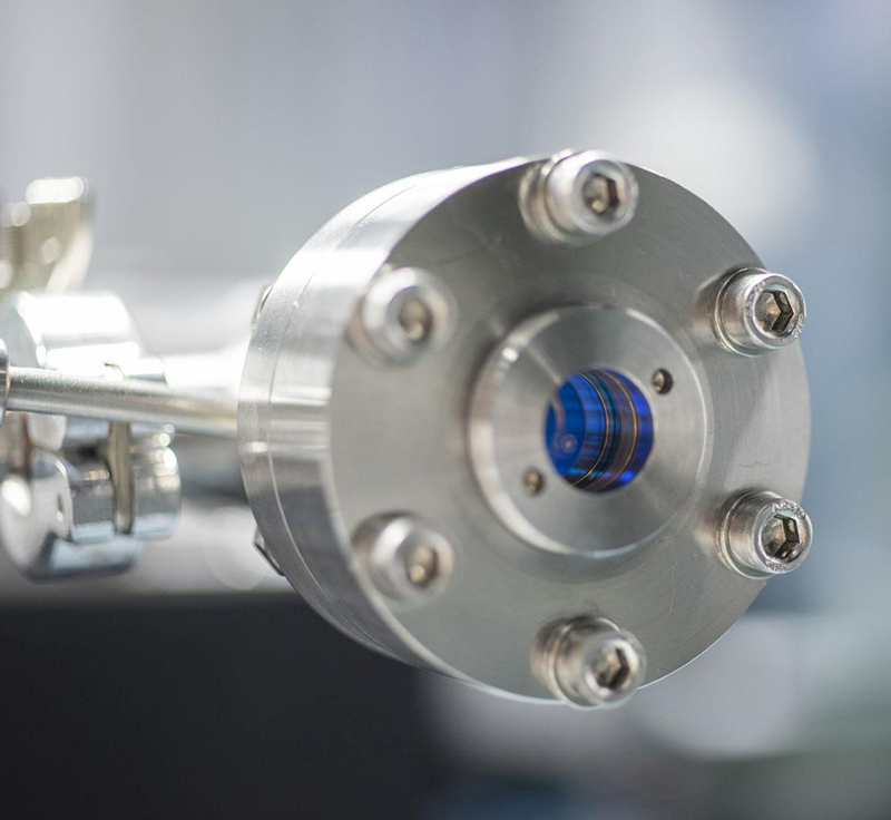 Electron spectrometer deciphers quantum mechanical effects ...
