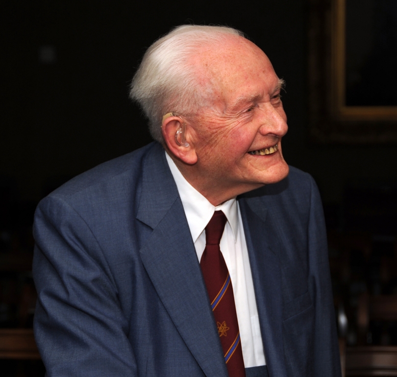 Head of pioneering MRI team passes away | Spectroscopy Europe/World