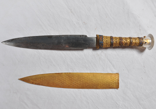 The meteoritic origin of Tutankhamun’s iron dagger blade | Spectroscopy ...